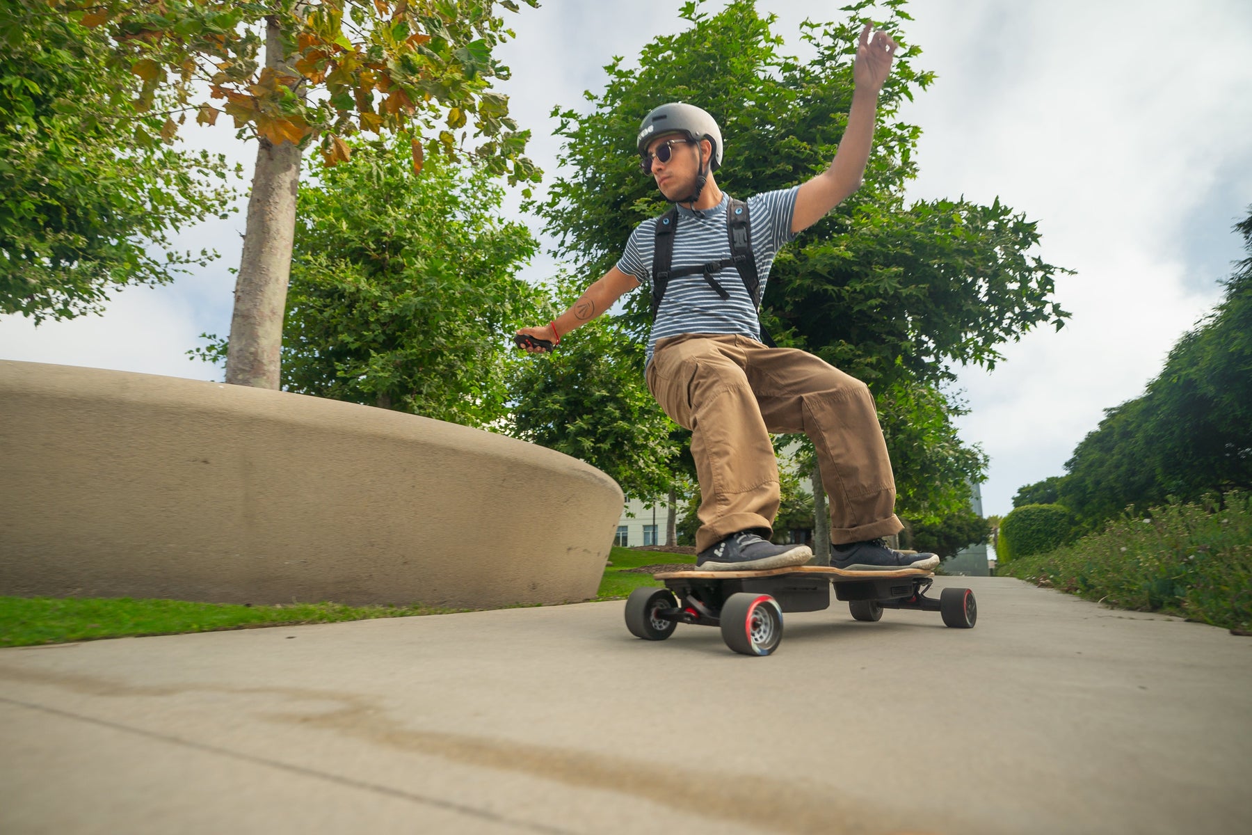 Backfire G5 Electric Skateboard with R5s Remote – BackfireBoardsUSA
